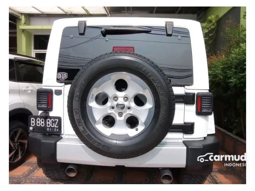 Jual Mobil Jeep Wrangler 2014 Sahara 3.6 di Jawa Barat Automatic SUV ...