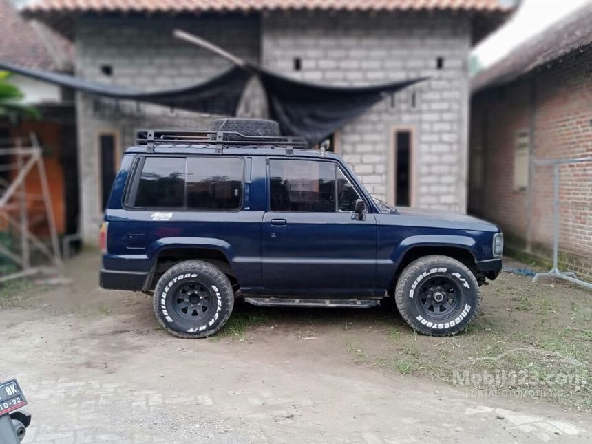 Jual Mobil Chevrolet Trooper 1985 2.3 di Jawa Timur Manual SUV Biru Rp ...