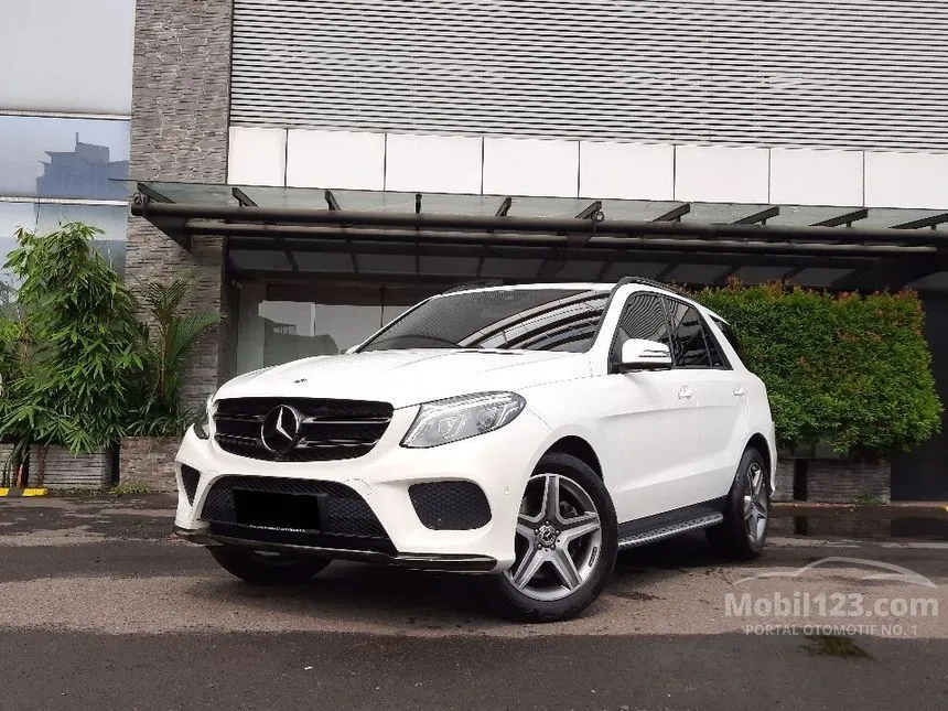 Jual Mobil Mercedes-Benz GLE400 2017 Exclusive 4Matic 3.0 di DKI Jakarta Automatic SUV Putih Rp ...