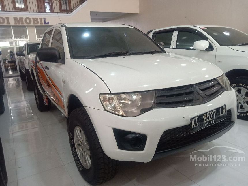 Jual Mobil Mitsubishi Strada Triton 2014 HD-X 2.8 di Jawa Timur Manual ...