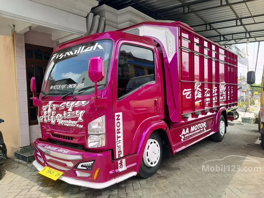 Isuzu Elf 2021 NMR 71 T SD L 4.6 di Jawa Timur Manual Trucks Putih ...