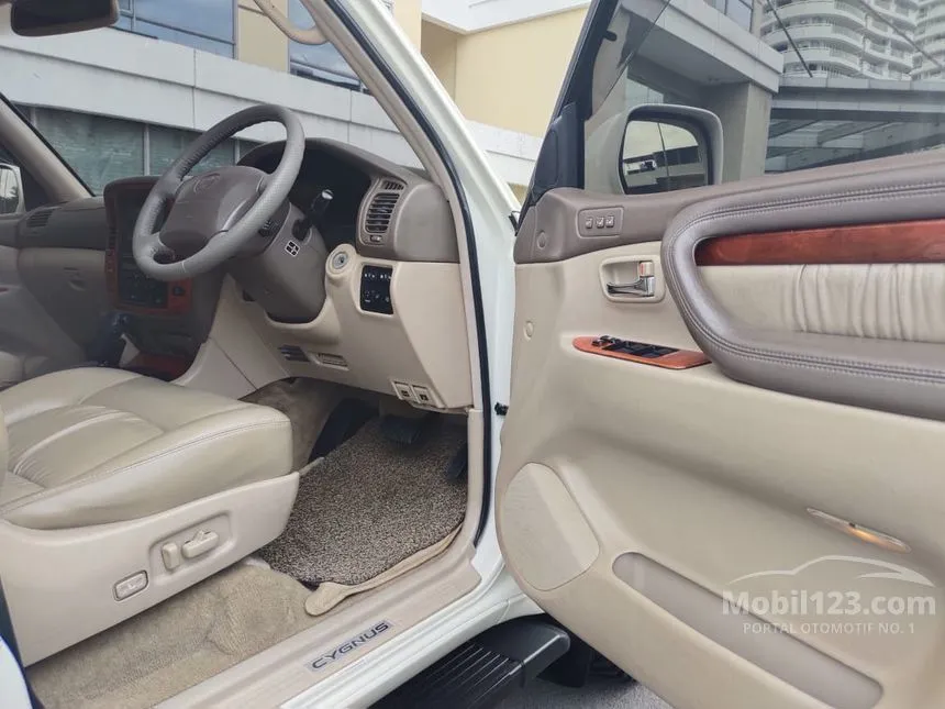 Jual Mobil Toyota Land Cruiser Cygnus 2004 V8 4.7 di DKI Jakarta ...