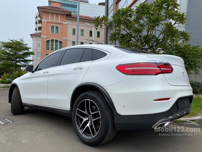 Jual Mobil Mercedes-Benz GLC300 2019 AMG 4MATIC 2.0 di DKI Jakarta ...