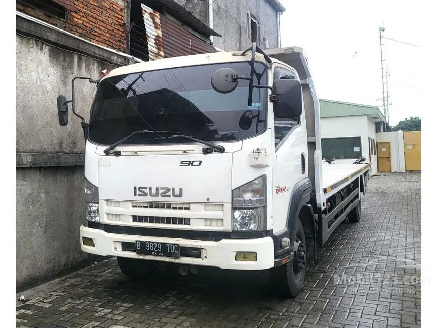 Jual Mobil Isuzu Giga 2014 FRR 90Q 5.2 di DKI Jakarta Manual Trucks Putih Rp 320.000.000 ...