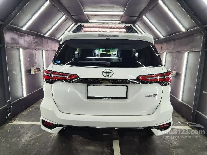Jual Mobil Toyota Fortuner 2022 GR Sport 2.8 di DKI Jakarta Automatic SUV Putih Rp 594.950.000 ...