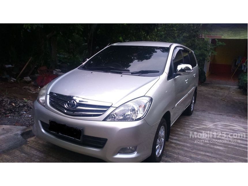 Jual Mobil Toyota Kijang Innova 2010 G 2.0 di Banten Manual MPV Silver ...
