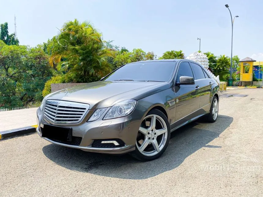 Jual Mobil Mercedes-Benz E300 2009 Avantgarde AMG 3.0 di DKI Jakarta Automatic Sedan Abu-abu Rp ...