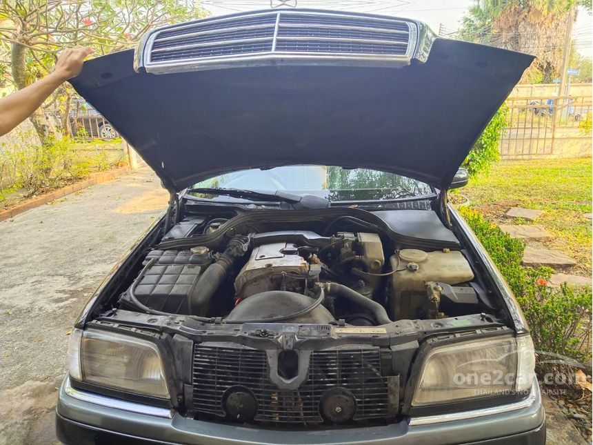 Mercedes-Benz C220 1996 W202 (ปี 93-00) Elegance 2.2 เกียร์อัตโนมัติ สี ...