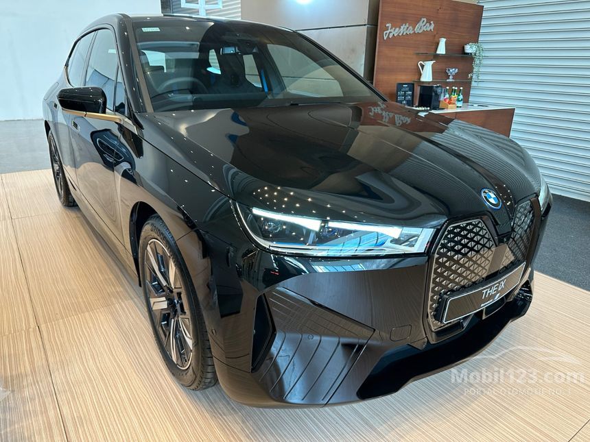 Jual Mobil BMW iX 2023 xDrive40 Sport di DKI Jakarta Automatic Wagon ...