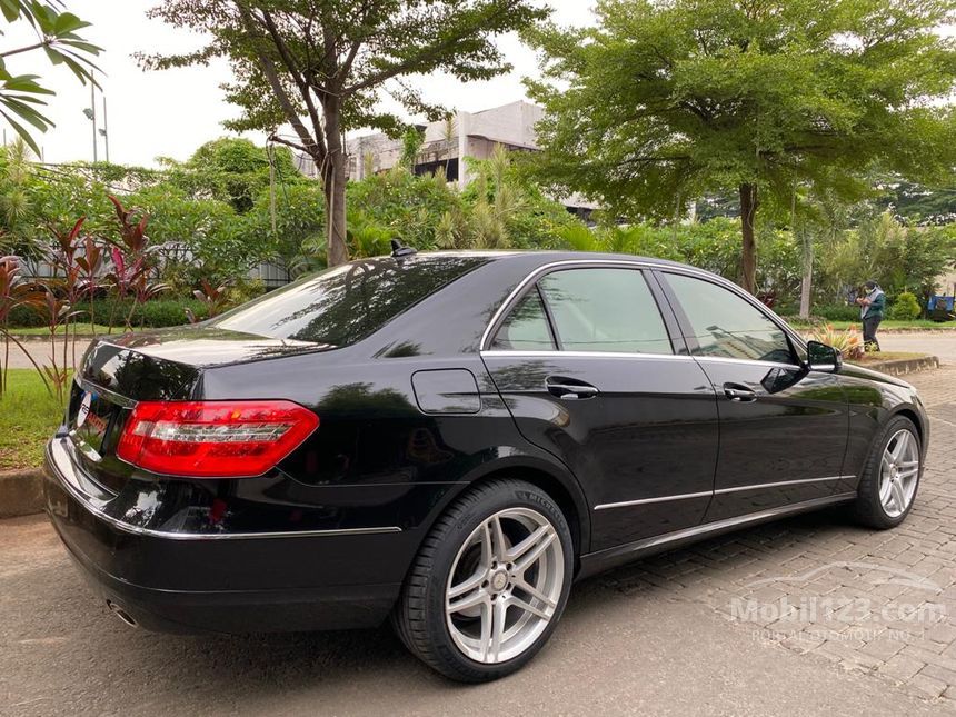 Jual Mobil Mercedes-Benz E300 2011 Elegance 3.0 di DKI Jakarta ...