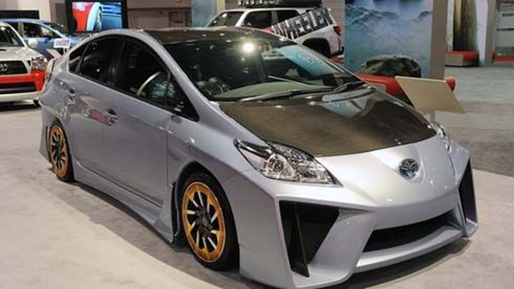 Toyota Prius C&A Custom Concept ไฮบริดแต่งสไตล์ Lamborghini Reventon ...