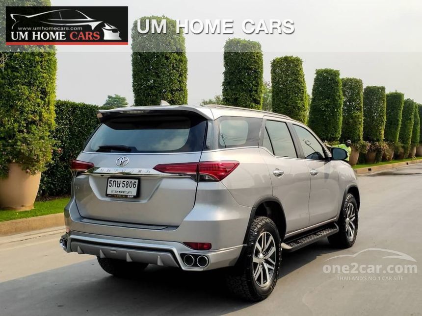 Toyota Fortuner 2017 V 2.8 in กรุงเทพและปริมณฑล Automatic SUV สีเงิน ...