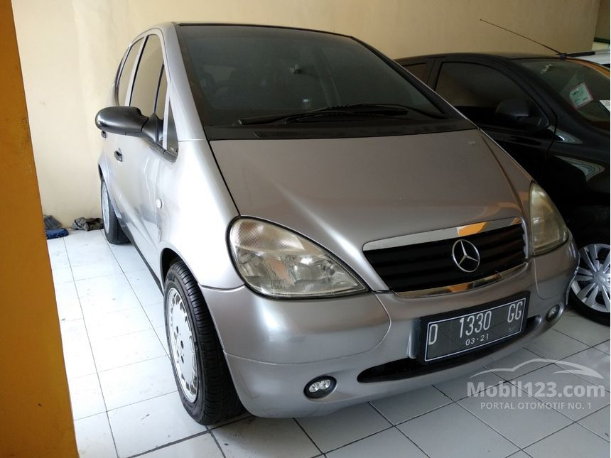 Jual Mobil Mercedes-Benz A140 2001 Classic 1.4 di Yogyakarta Manual ...