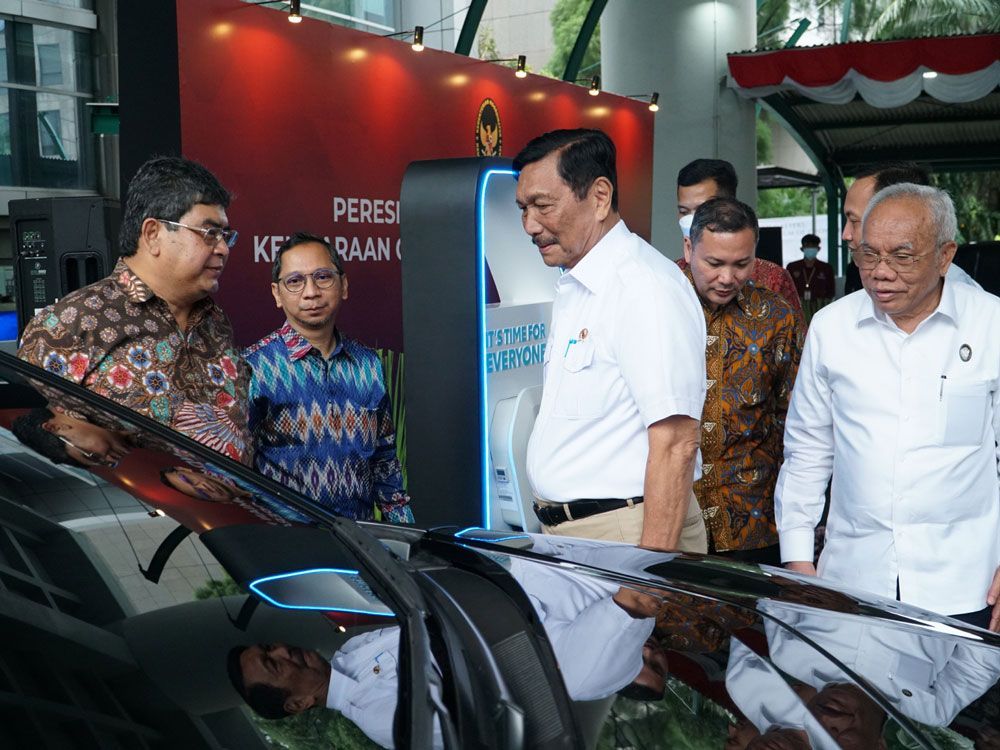 Kementerian yang Dipimpin Luhut Boyong 7 Mobil Listrik Toyota bZ4X ...