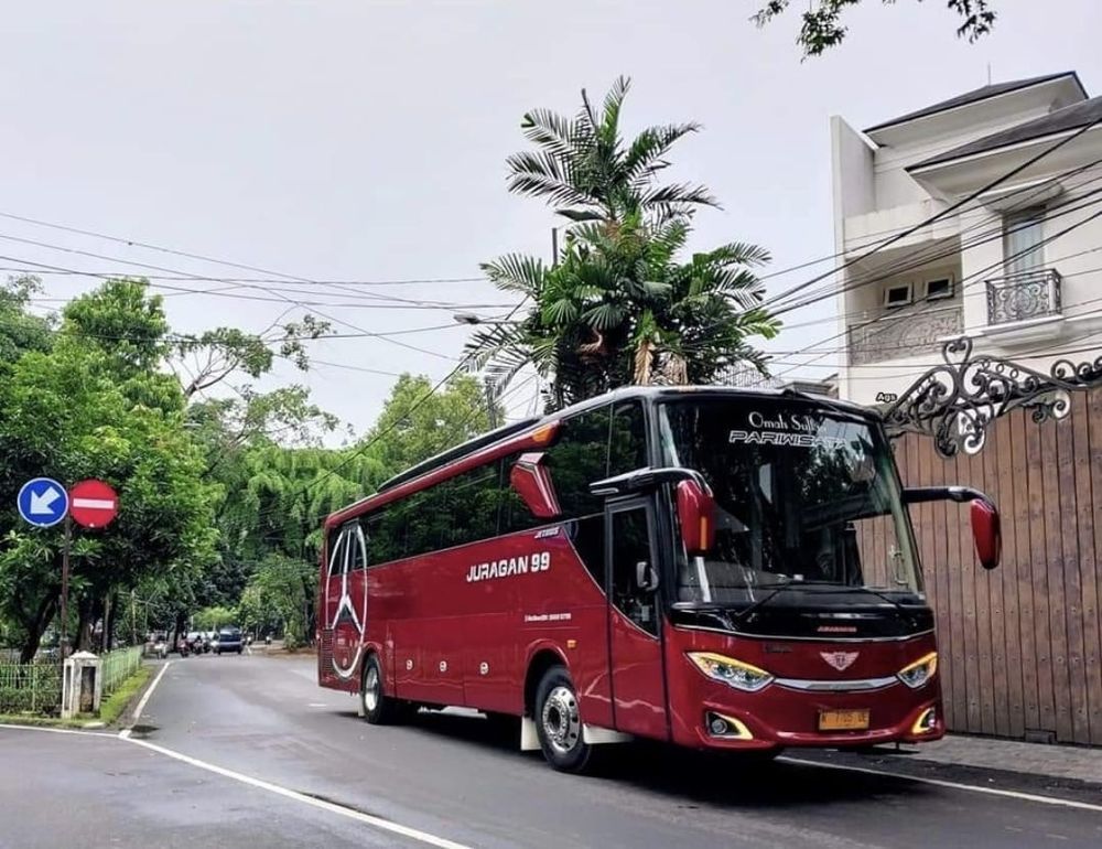 Tren Julukan di Bus Malam, Juragan 99 Pakai Tema Tokoh Kartun di Bus ...
