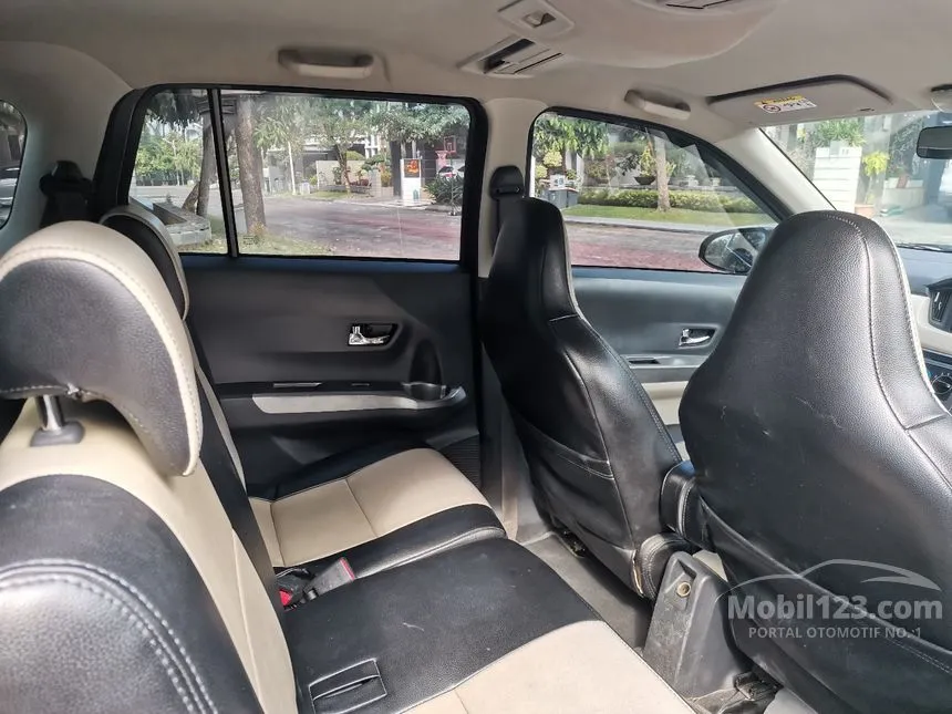 Jual Mobil Daihatsu Sigra 2016 R 1.2 di Yogyakarta Automatic MPV Abu ...