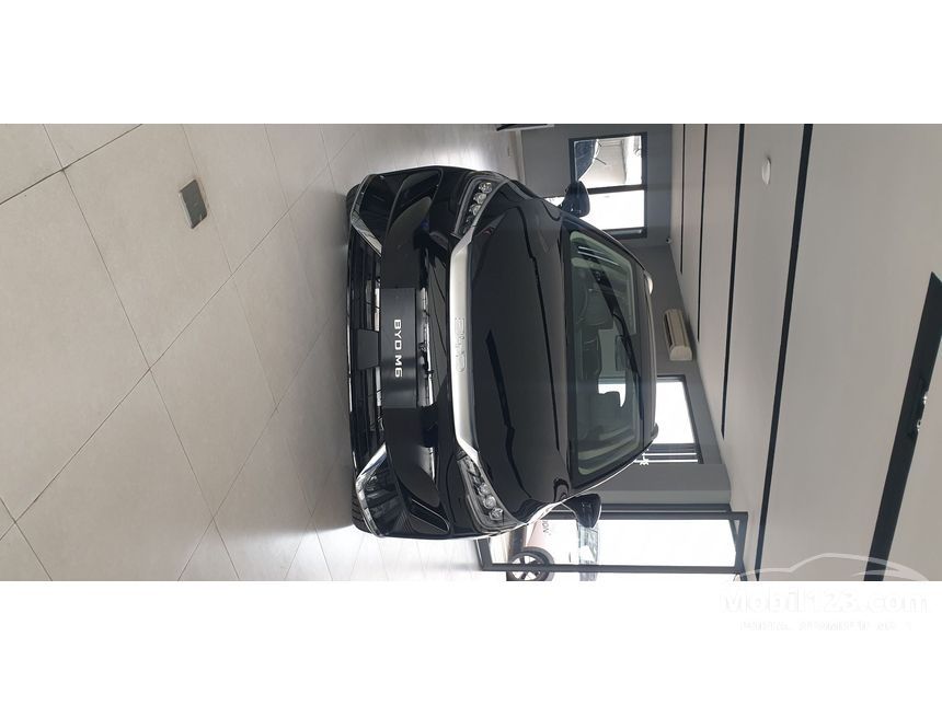Jual Mobil BYD M6 2024 EV Standard di Jawa Barat Automatic Wagon Hitam ...