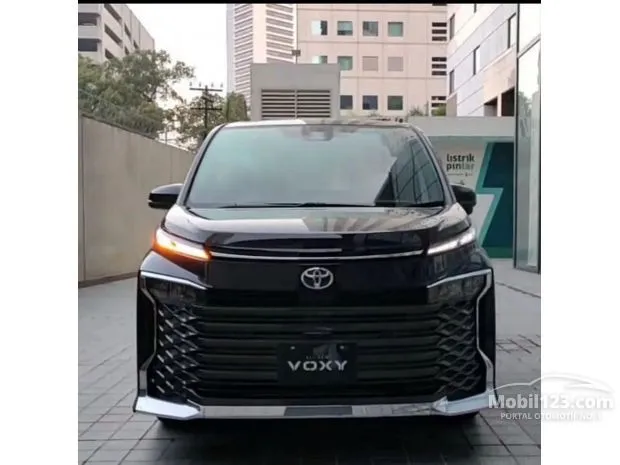 Jual Toyota Voxy (Premium Color) Bekas di Indonesia Harga Murah ...