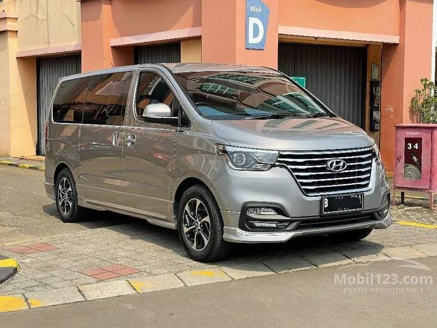 Jual Mobil Hyundai H-1 2020 Royale 2.5 di DKI Jakarta Automatic MPV Abu ...