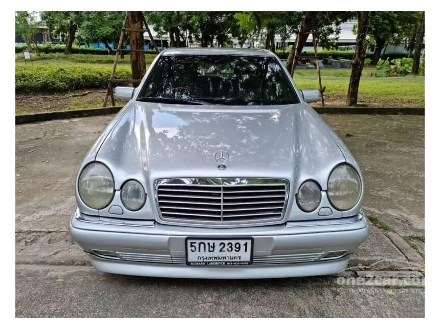 1996 Mercedes-Benz E230 2.3 W210 (ปี 95-03) Elegance Sedan for sale on One2car