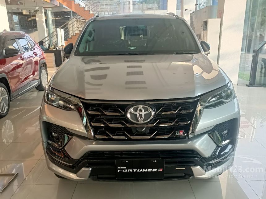 Jual Mobil Toyota Fortuner 2024 GR Sport Two-Tone 2.8 di Banten ...