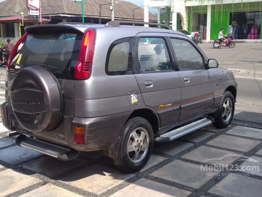Jual Mobil Daihatsu Taruna 2000 CSX 1.5 di Jawa Timur Manual SUV ...