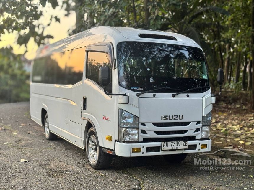 Jual Mobil Isuzu Elf 2018 NLR 55 BLx 2.8 di Jawa Tengah Manual Bus ...