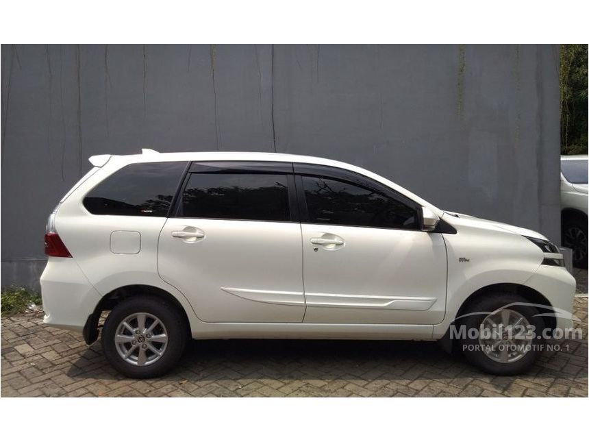 Jual Mobil Toyota Avanza 2020 G 1.3 di Jawa Timur Automatic MPV Putih ...