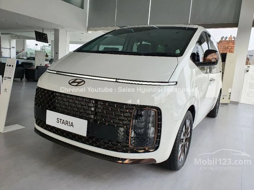 Jual Mobil Hyundai Staria 2023 Signature 7 2.2 di DKI Jakarta Automatic ...