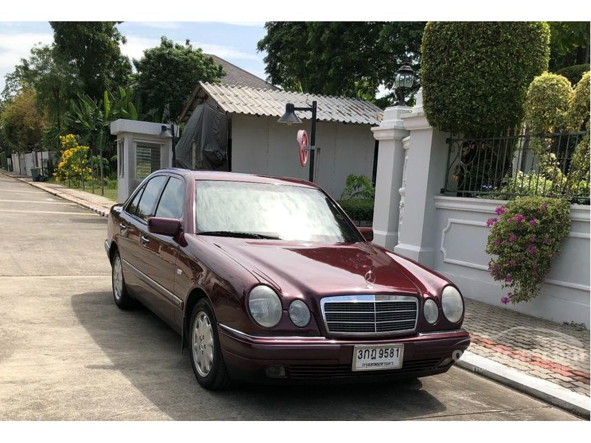Mercedes-Benz E280 2001 Elegance 2.8 in กรุงเทพและปริมณฑล Automatic ...