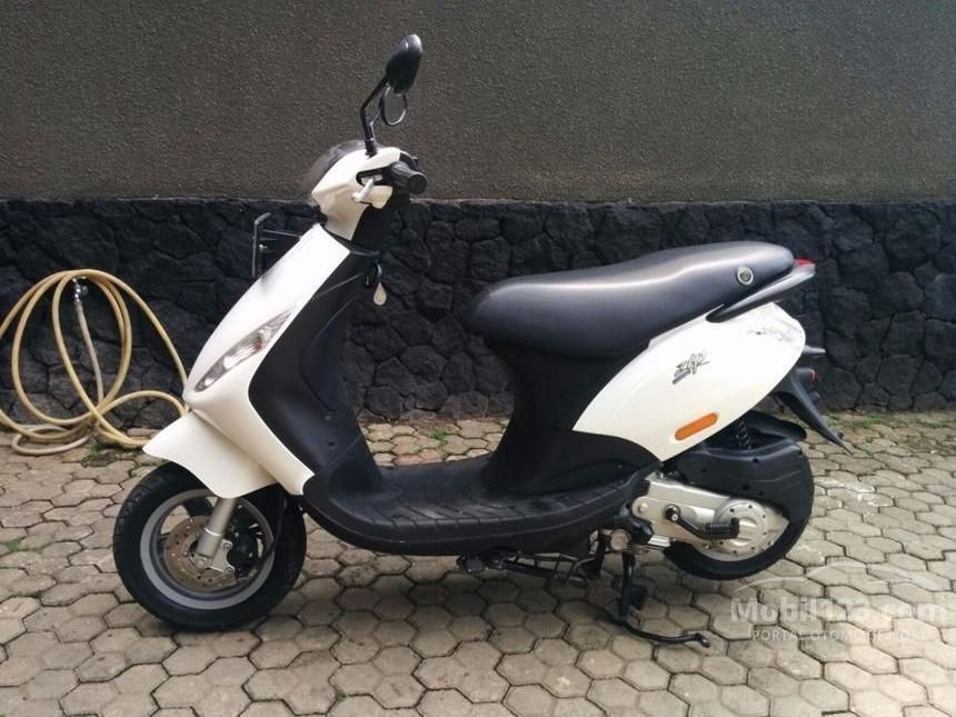 Jual Motor Piaggio Zip 100 2012 0.1 di Banten Automatic Putih Rp 8.500. ...