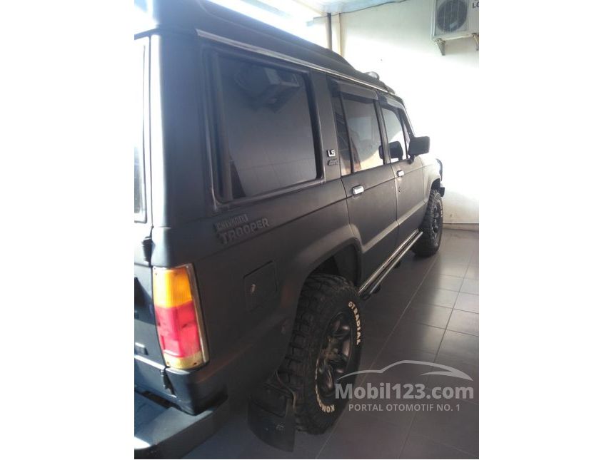 Jual Mobil Chevrolet Trooper 1995 2.3 Manual 2.3 di Jawa Barat Manual ...