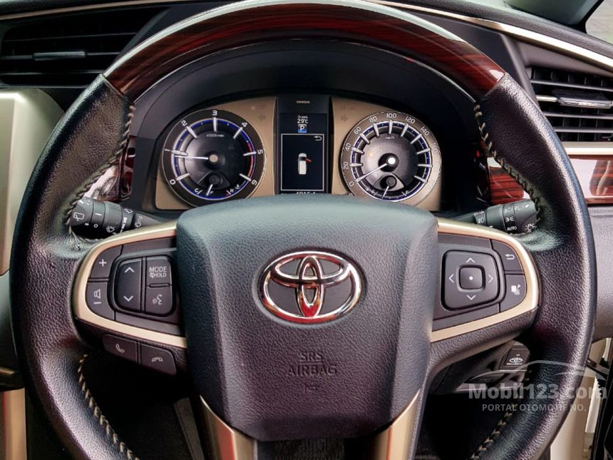 Jual Mobil Toyota Innova Venturer 2017 2.4 di DKI Jakarta Automatic ...