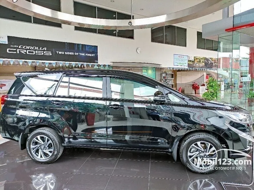 Jual Mobil Toyota Kijang Innova 2022 V 2.4 di Jawa Barat Automatic MPV ...