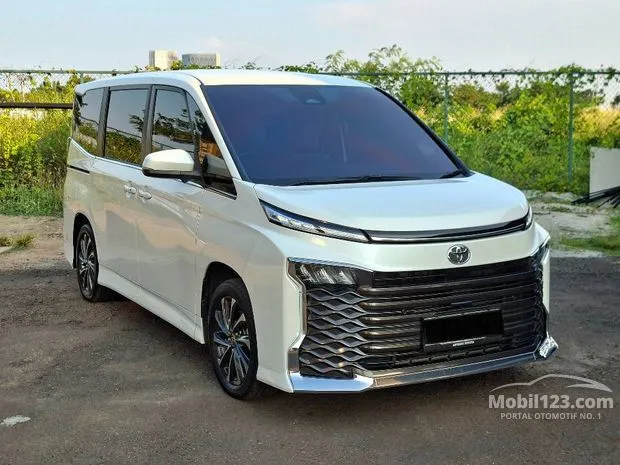 Jual Toyota Voxy Bekas 2025 di Indonesia Harga Murah, Kondisi Terbaik ...