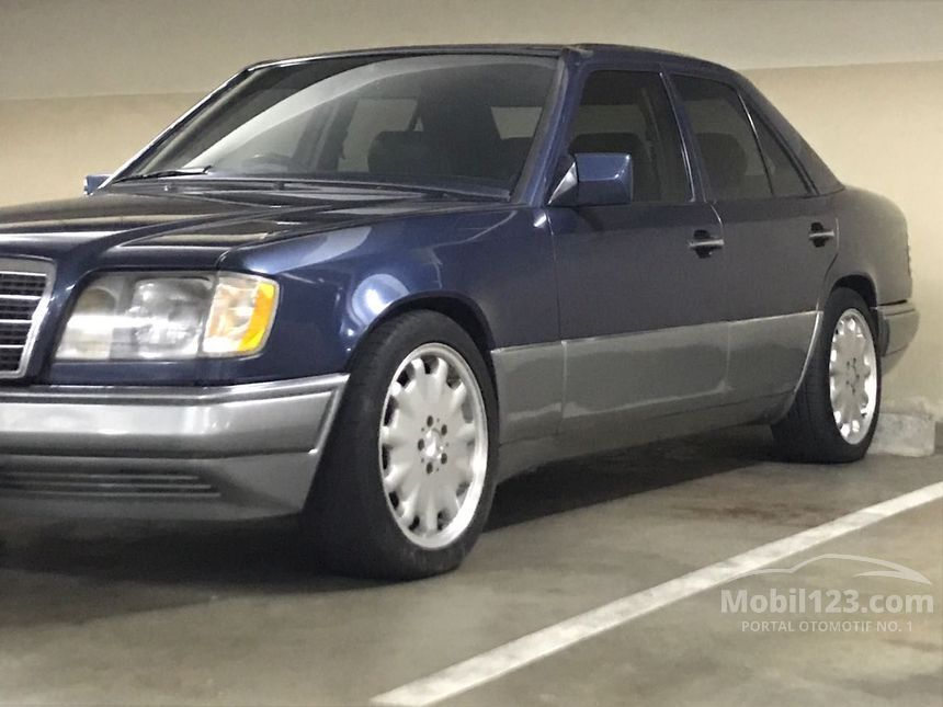 Jual Mobil Mercedes-Benz 220E 1994 2.2 Automatic 2.2 di DKI Jakarta ...