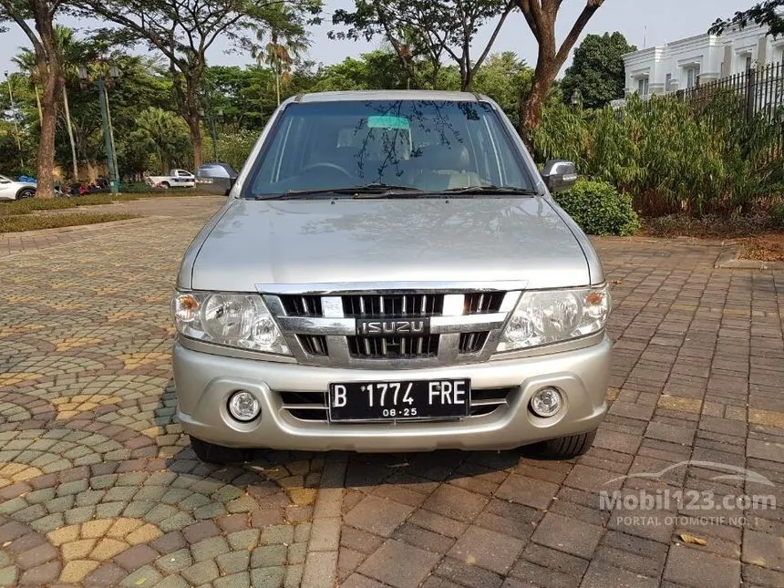 Jual Mobil Isuzu Panther 2015 LS 2.5 di Banten Manual SUV Silver Rp 165 ...