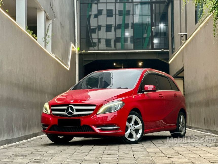 Jual Mobil Mercedes-Benz B200 2013 Sport 1.6 di Banten Automatic ...