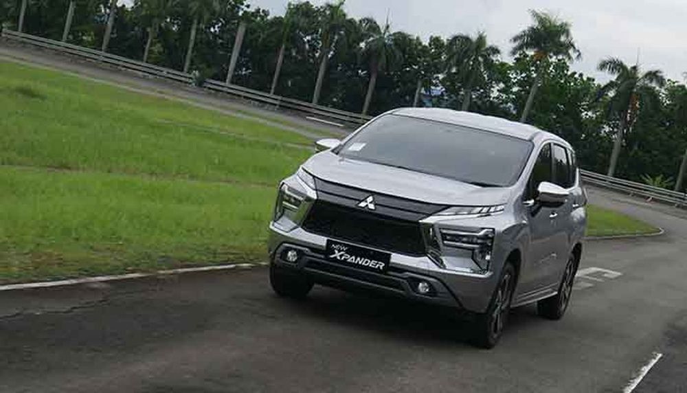 Cicilan Mulai Rp4 Juta-an, Ketahui Simulasi Kredit Mitsubishi New Xpander 2022 - Berita Otomotif ...