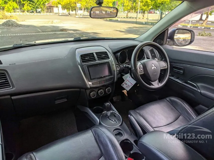 Jual Mobil Mitsubishi Outlander Sport 2014 PX 2.0 di Jawa Timur ...