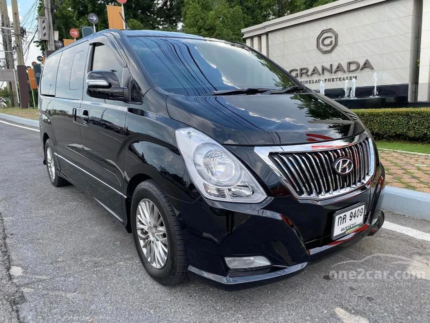 2016 Hyundai Grand Starex 2.5 (ปี 10-17) VIP Wagon AT for sale on One2car