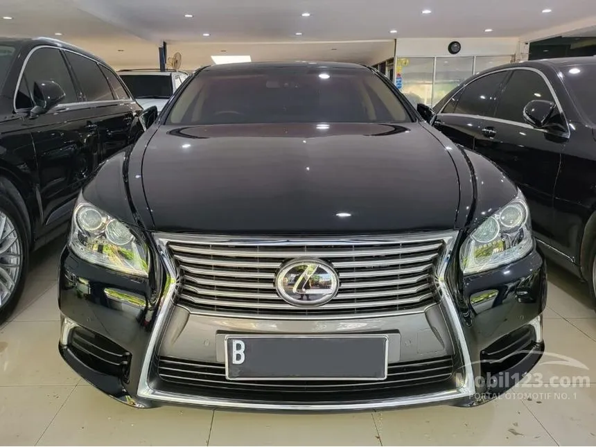 Jual Mobil Lexus LS460L 2016 LS460L 4.6 di DKI Jakarta Automatic Sedan ...