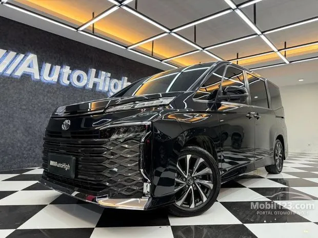 Jual Toyota Voxy Bekas 2025 di Indonesia Harga Murah, Kondisi Terbaik ...