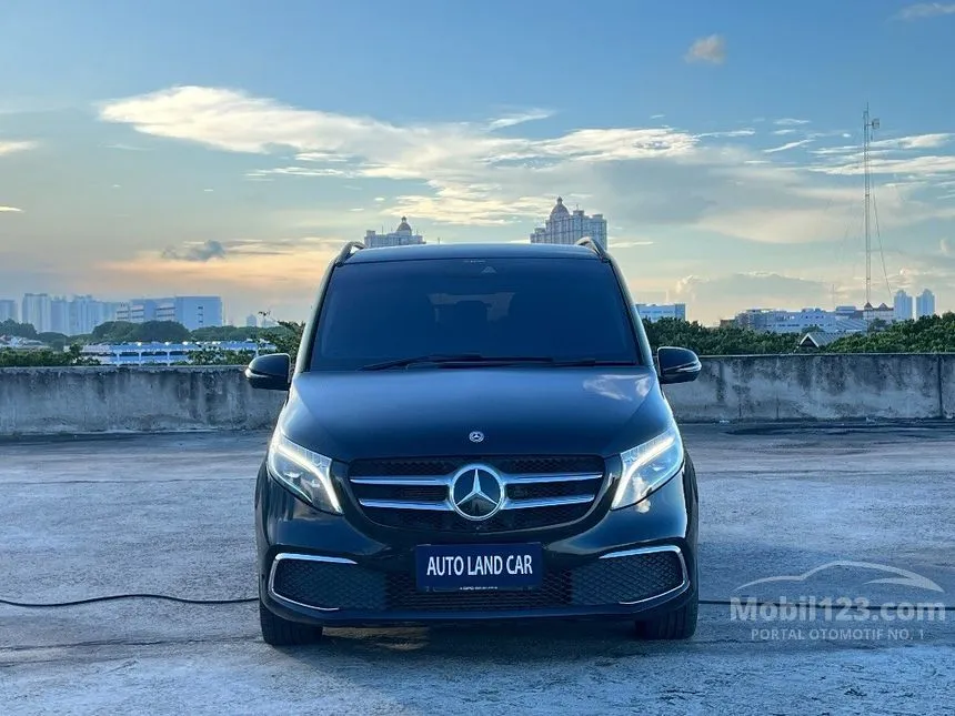 Jual Mobil Mercedes-Benz V260 2020 Avantgarde 2.0 di DKI Jakarta Automatic Van Wagon Hitam Rp ...