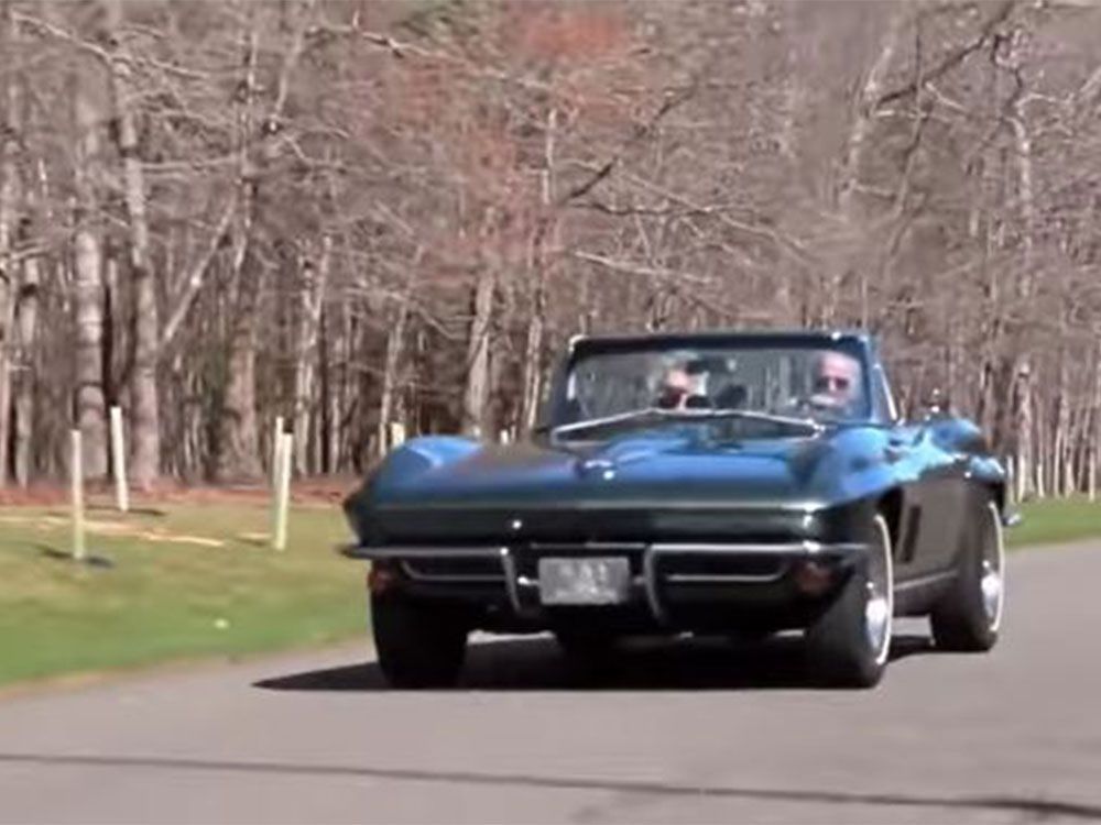 Intip Aksi Burn Out Presiden AS Terpilih Joe Biden dengan Corvette 1967 ...