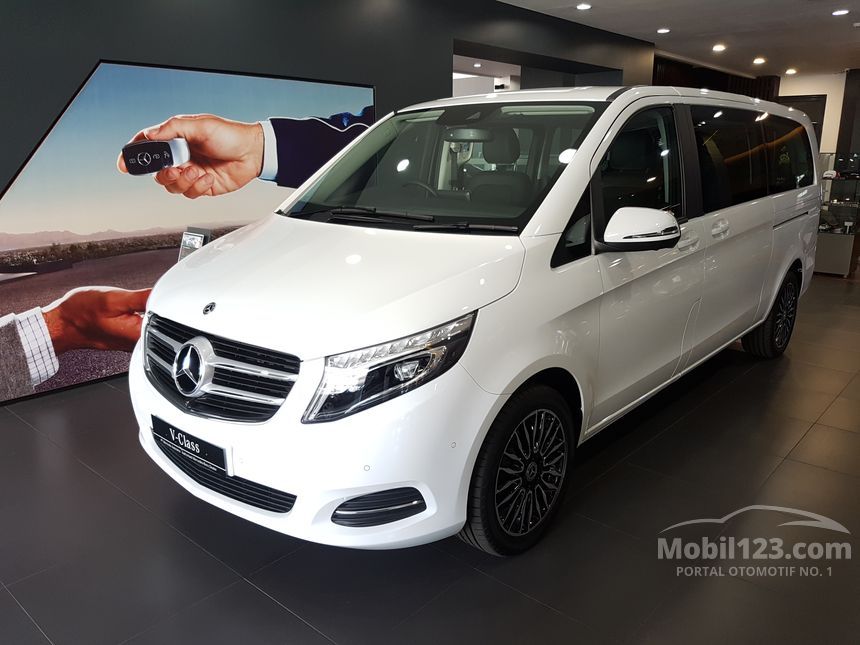 Jual Mobil Mercedes-Benz V260 2018 Avantgarde 2.0 di DKI Jakarta ...