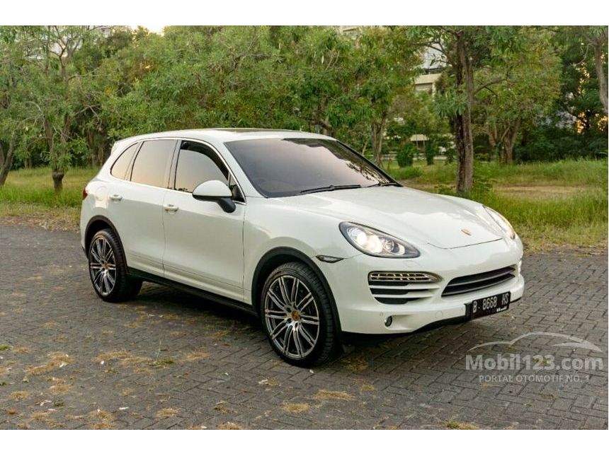 Jual Mobil Porsche Cayenne 2011 958 3.6 di Jawa Timur Automatic SUV ...
