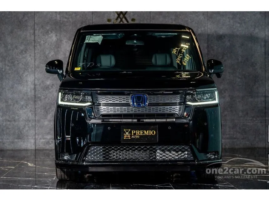 2022 Honda STEPWGN 1.5 (ปี 16-23) Modulo X Wagon for sale on One2car