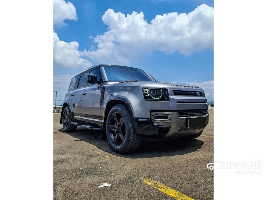 Jual Mobil Land Rover Defender 2021 110 P300 SE 2.0 di Jawa Barat ...
