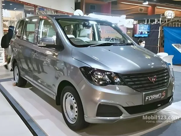 Jual Wuling Formo S 8 Seater Bekas di Indonesia Harga Murah, Kondisi ...